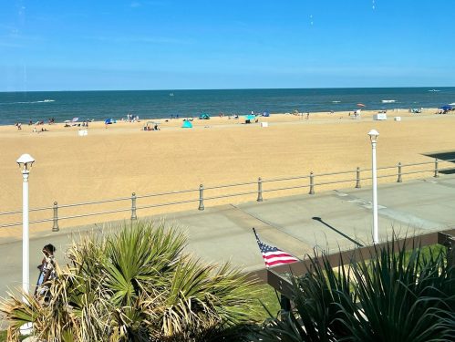 Dine at Waterman’s Surfside Grille for Peak Summer Vibes