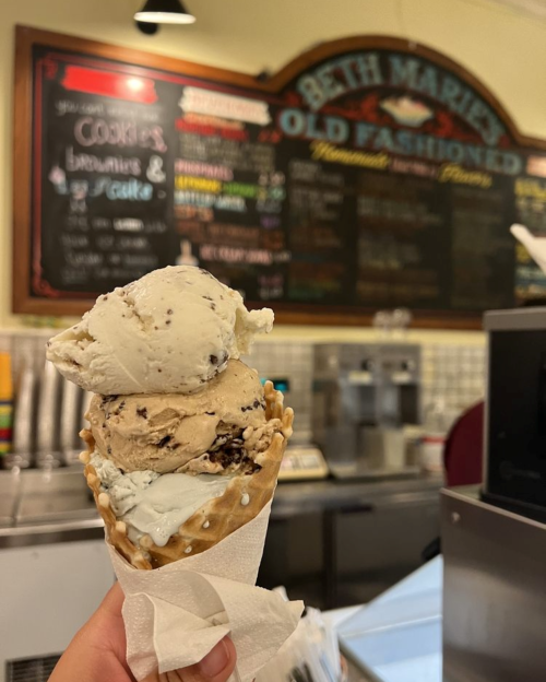 Beth Marie's Is a Nostalgic Ice Cream Parlor in Texas