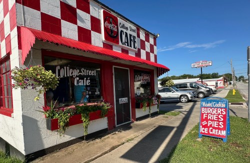 College Street Cafe Is a Missouri Retro Gem With Nostalgic Treats