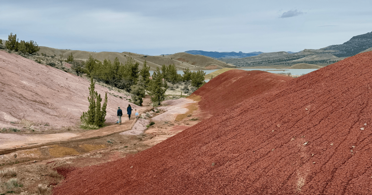 You Can’t Climb Oregon’s Painted Hills—But This Trail Is The Next Best ...