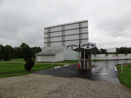 Retro Places in Ohio: Midway Twin Drive-In Theater
