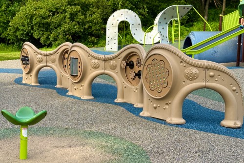 Woodbridge Park Is One of the Biggest Playgrounds In Minnesota