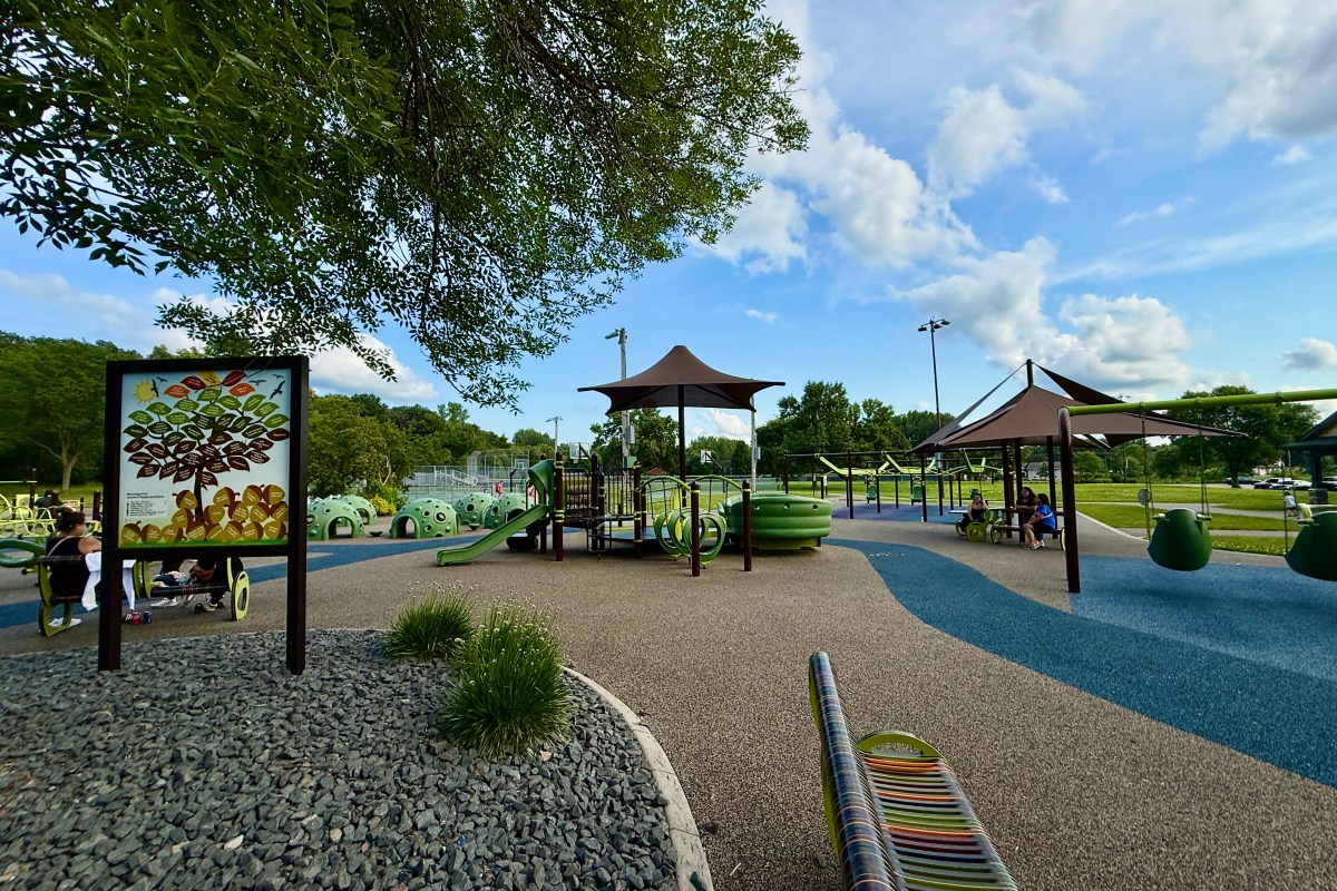 Woodbridge Park Is One of the Biggest Playgrounds In Minnesota