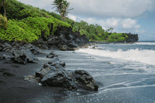 7 Best State Park Beaches in Hawai’i for a Peaceful End to Summer