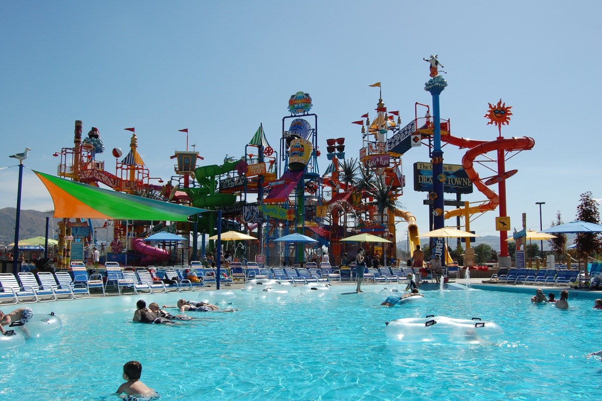Cowabunga Bay: Home to a 1960s-Themed Lazy River in Utah