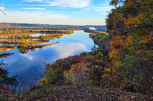 Take a Midwest Fall Foliage Trip Through the Driftless Area