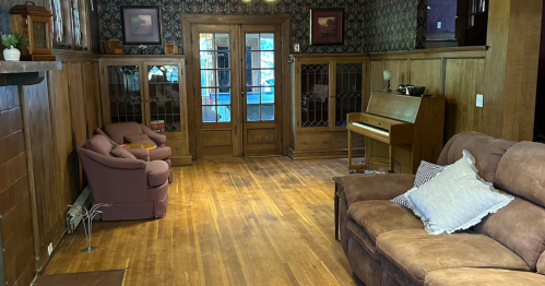 Iowa’s Magical Castle Stay Feels Like a Fairytale