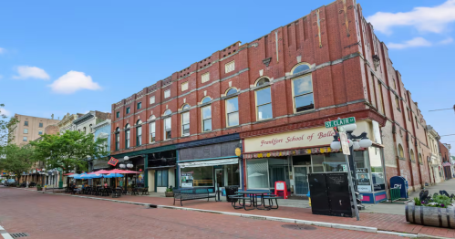 Frankfort May Just Be the Cutest Kentucky Town in the Fall