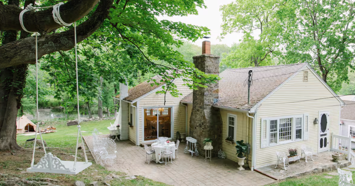Meet Farm Animals When You Stay at This East Greenwich Airbnb