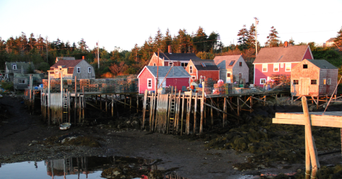 12 Haunted Attractions In Maine If You're About That Haunted Life