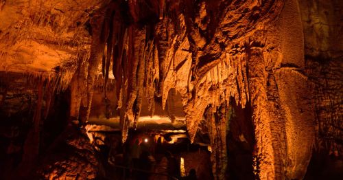 Best Caves in the US: 19 Places for Underground Adventures
