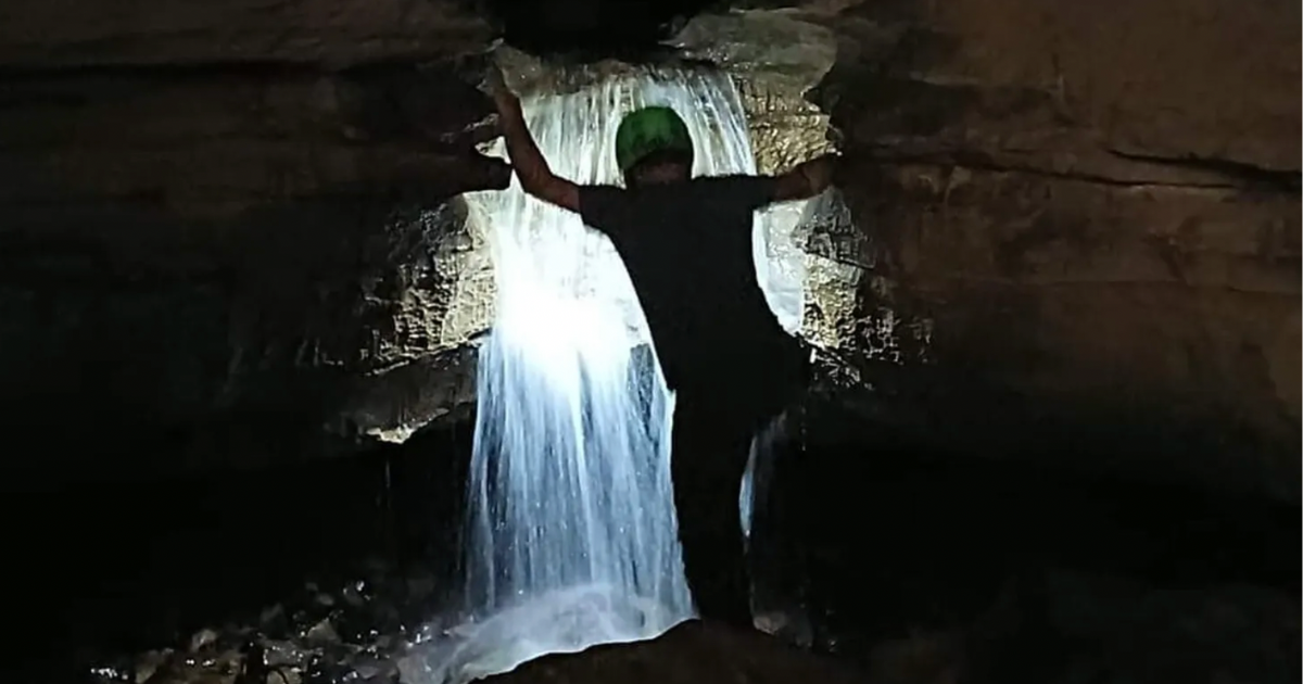 Best Cave Hike in Alabama: Stephens Gap Cave Trail