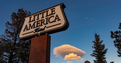 The Bearded Barber: Best Spot for Pizza and Margaritas in Anthem, AZ