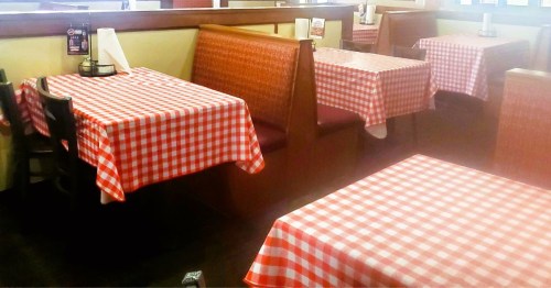 These 12 Classic Pizza Huts Will Make You Feel Like a Kid Again