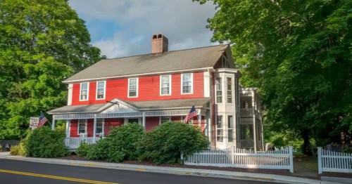 This Historic Connecticut Airbnb Is Straight Out of a Hallmark Movie