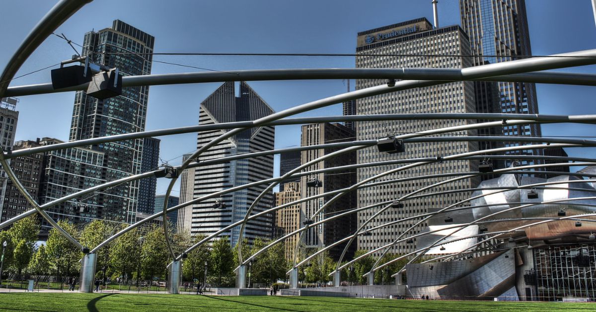 Experience These 3 Must-Visit Places in Illinois