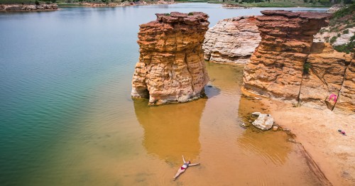 4 Legends Of Kansas Cryptids That Might Be Lurking Now