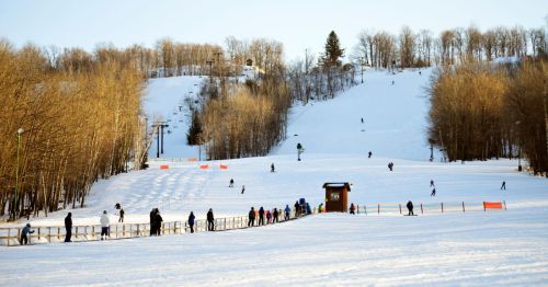 Top Ski Resorts in the U.S.: 12 Destinations to Visit