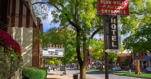 Jean Stapleton's Gravesite Is In Chambersburg, Pennsylvania
