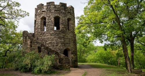 One Perfect Day in This Iowa Town: Must-See Attractions and Hidden Gems