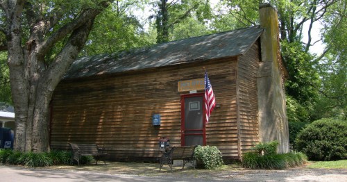 Discover This Tiny Historic Town in Alabama—Perfect for a Day Trip