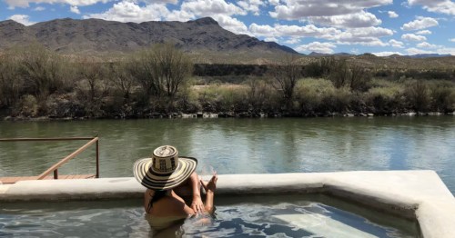 11 Dreamy Hot Spring Hideaways Across the U.S.