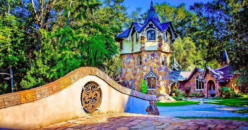 4 Strangest Buildings in Alabama to Visit