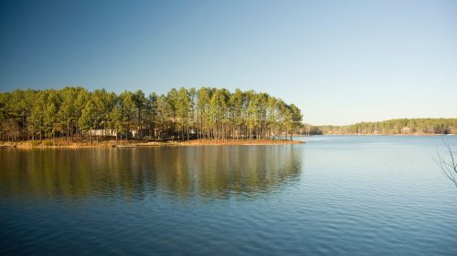 16 Crystal-Clear Lakes Across the US for Your Bucket List