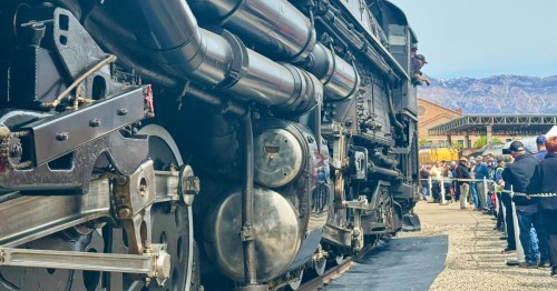 Big Boy Steam Locomotive Tour Stops in Ogden, Utah
