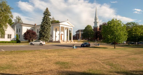 This Little-Known Waterfront Town in Connecticut Is a Haven for Natural ...