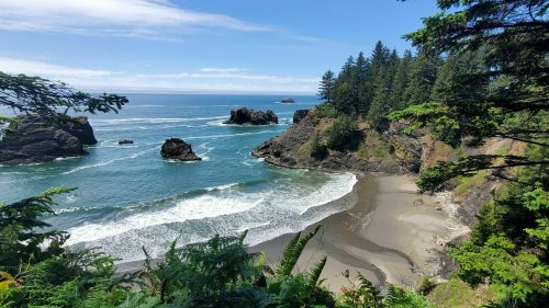 Oregon’s Secret Beach Is a Coastal Escape With Epic Swimming Views